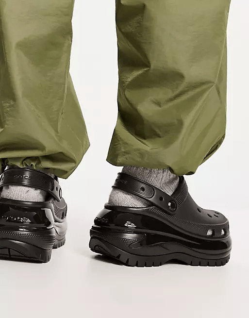 Dép Crocs Classic Mega Crush Clog 'Black' 207988-001 - Jordan 1