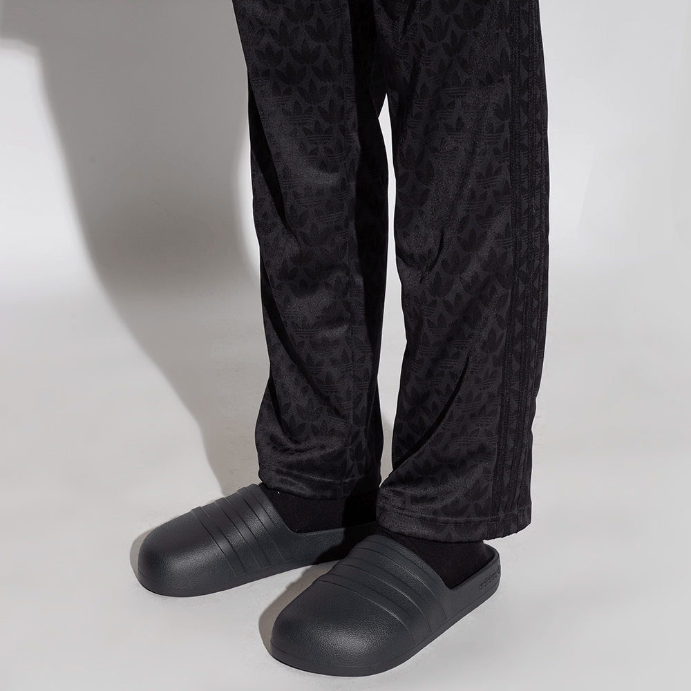 Dép Adidas Adifom Adilette Slide 'Triple Black' HQ8753 - Jordan 1