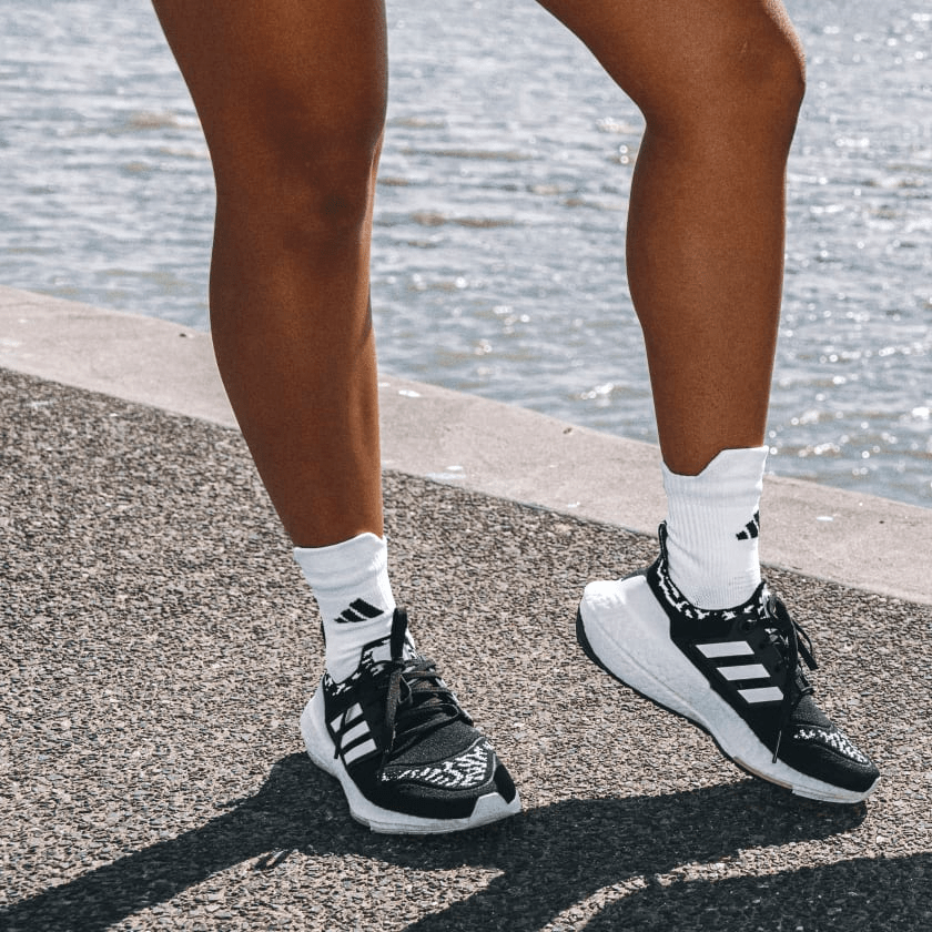 Giày Adidas UltraBoost 22 'Black White Almost Lime' GX8019 - Jordan 1