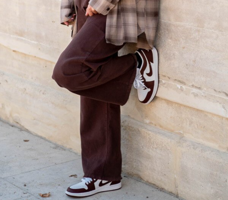 Giày Nike Air Jordan 1 Low Gets A Familiar 'Team Red' Look DC0774-116 ...