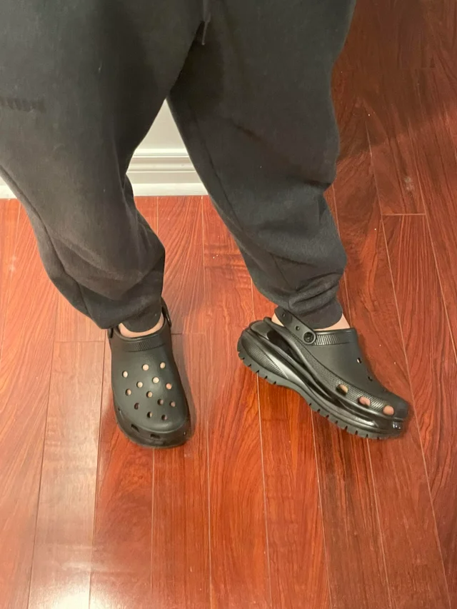 Dép Crocs Classic Mega Crush Clog 'Black' 207988-001 - Jordan 1