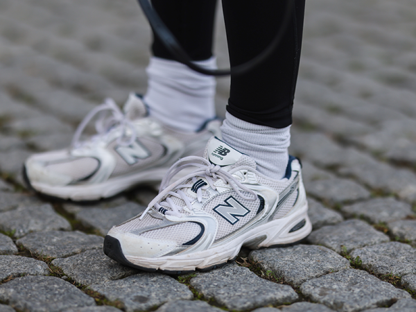 Những cách phối đồ với New Balance 530 mà bạn không thể bỏ lỡ - Jordan 1