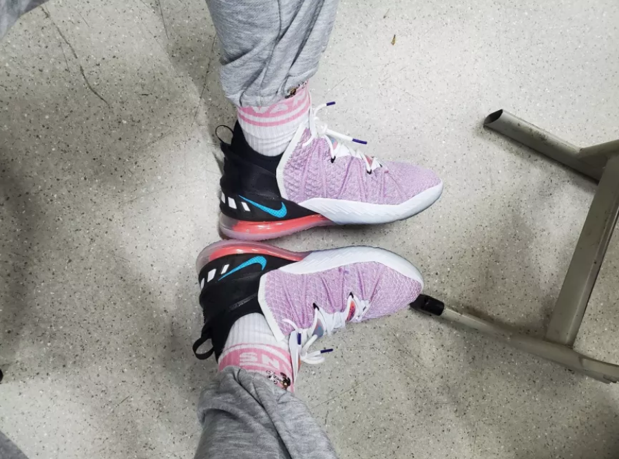 Giày Nike LeBron 18 'Graffiti' CQ9283-900 - Jordan 1