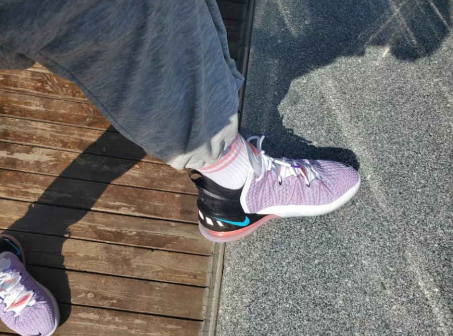 Giày Nike LeBron 18 'Graffiti' CQ9283-900 - Jordan 1