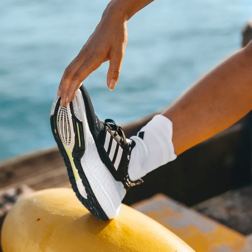 Giày Adidas UltraBoost 22 'Black White Almost Lime' GX8019 - Jordan 1